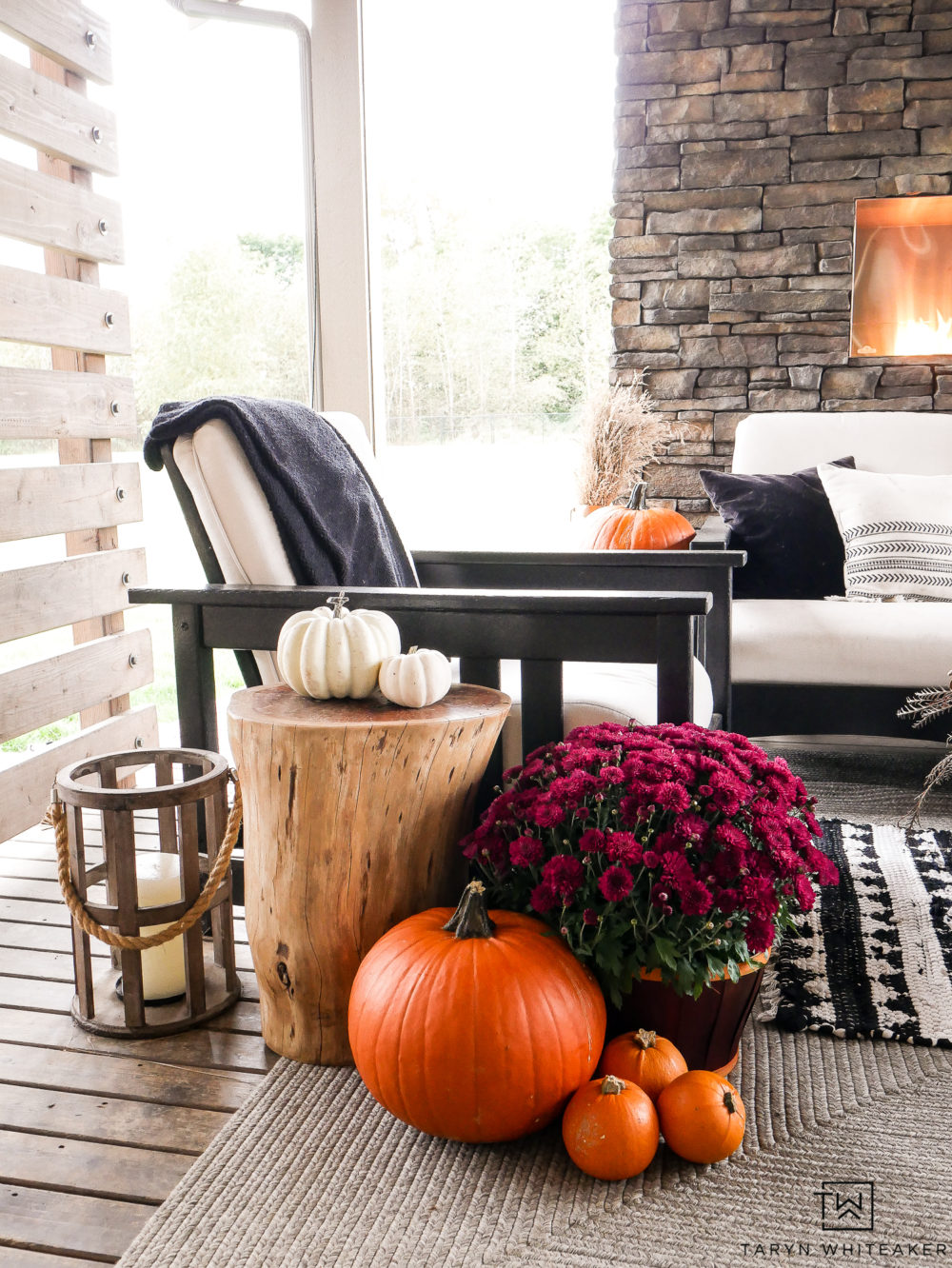 Simple Fall Home Tour - Taryn Whiteaker Designs