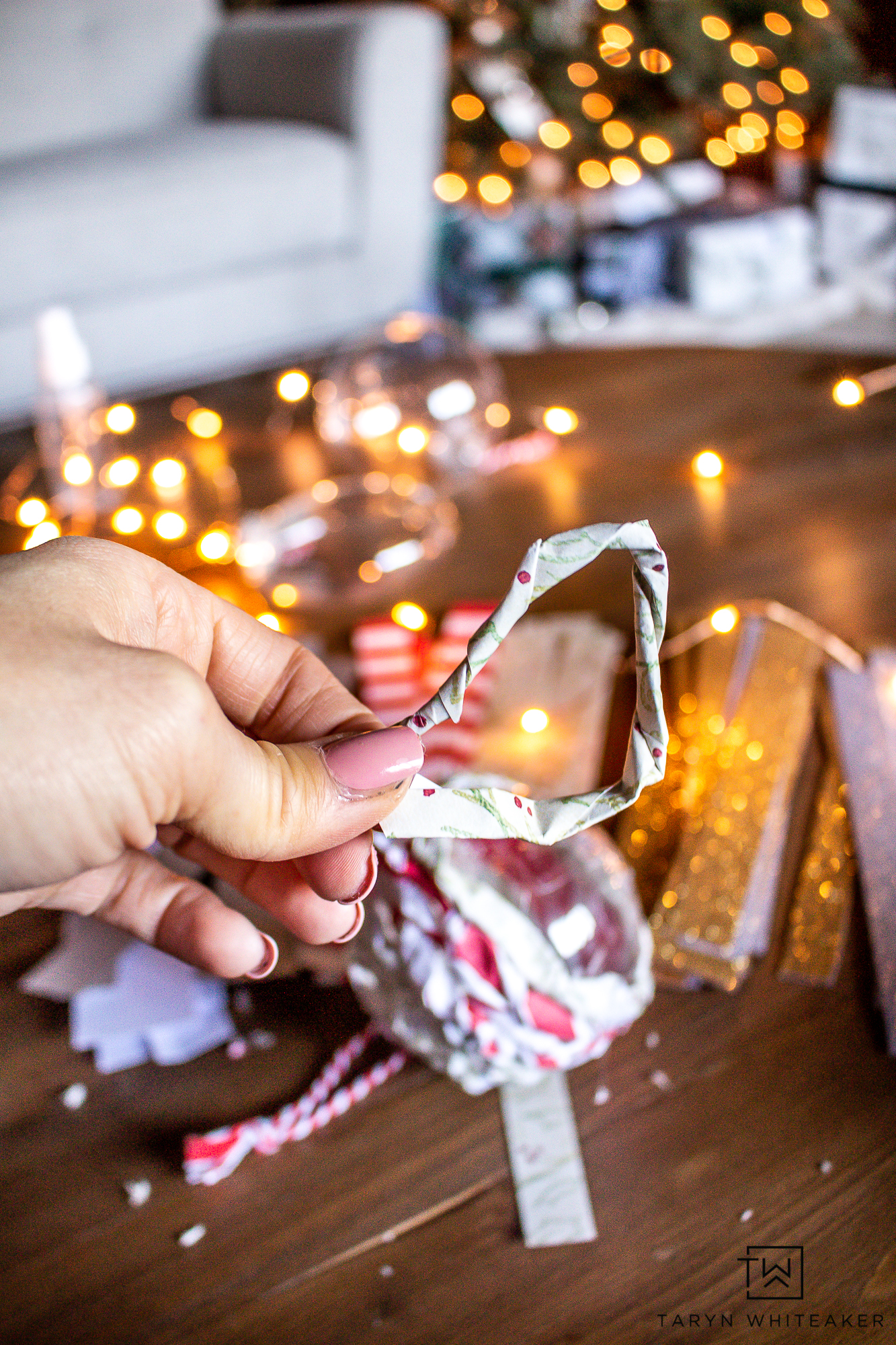 DIY Twisted Paper Ornaments - Taryn Whiteaker Designs