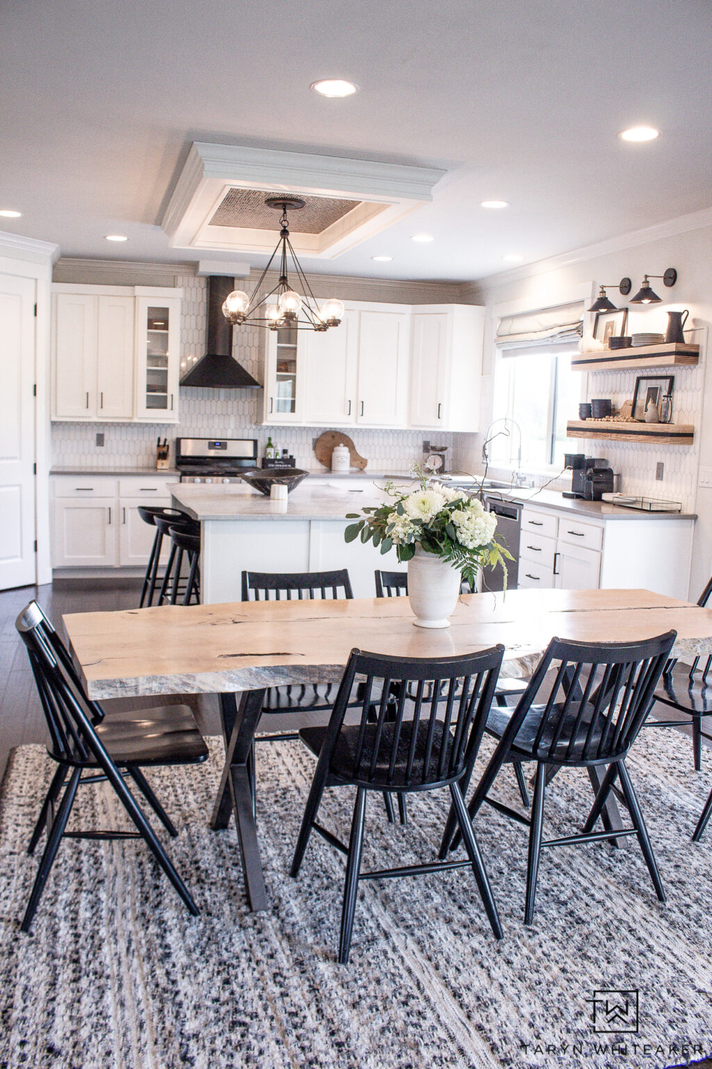 Final Modern Washington Home Tour - Taryn Whiteaker Designs