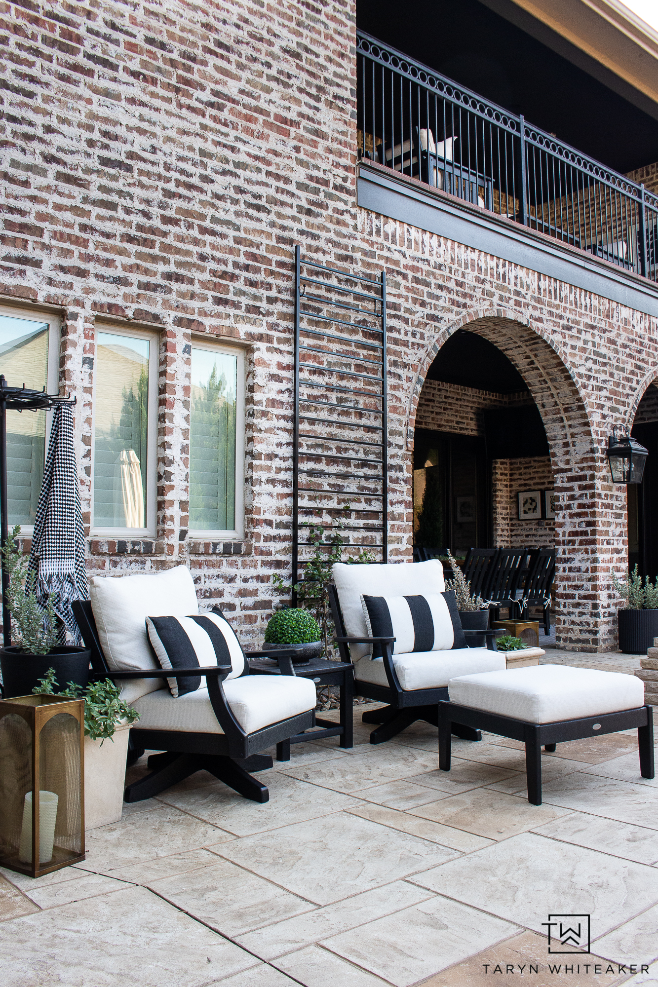 Modern English Country Backyard - Taryn Whiteaker Designs