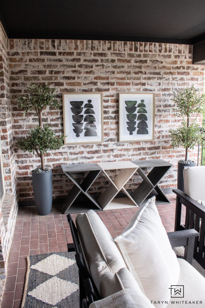 Modern Spring Planter Ideas - Taryn Whiteaker Designs home decor
