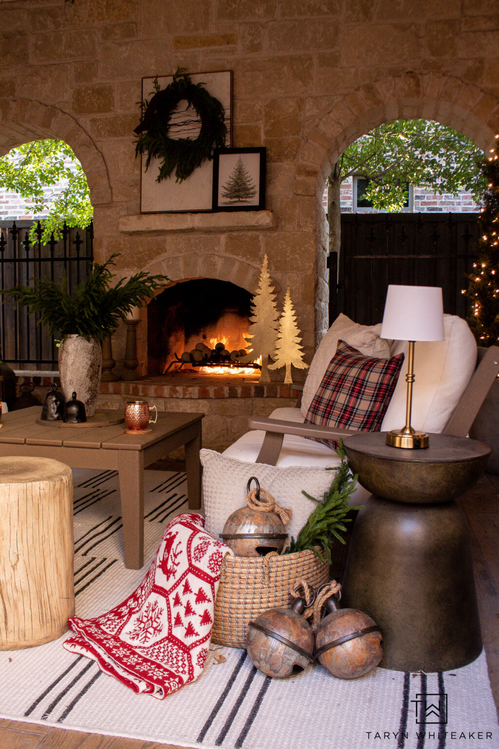 Elegant Outdoor Christmas Seating Area - Taryn Whiteaker Designs